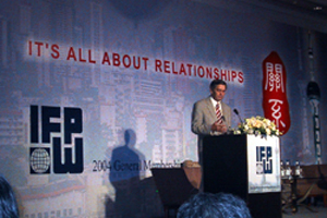 [데일리팜] IFPW, 전세계도매유통망 관계구축 선언